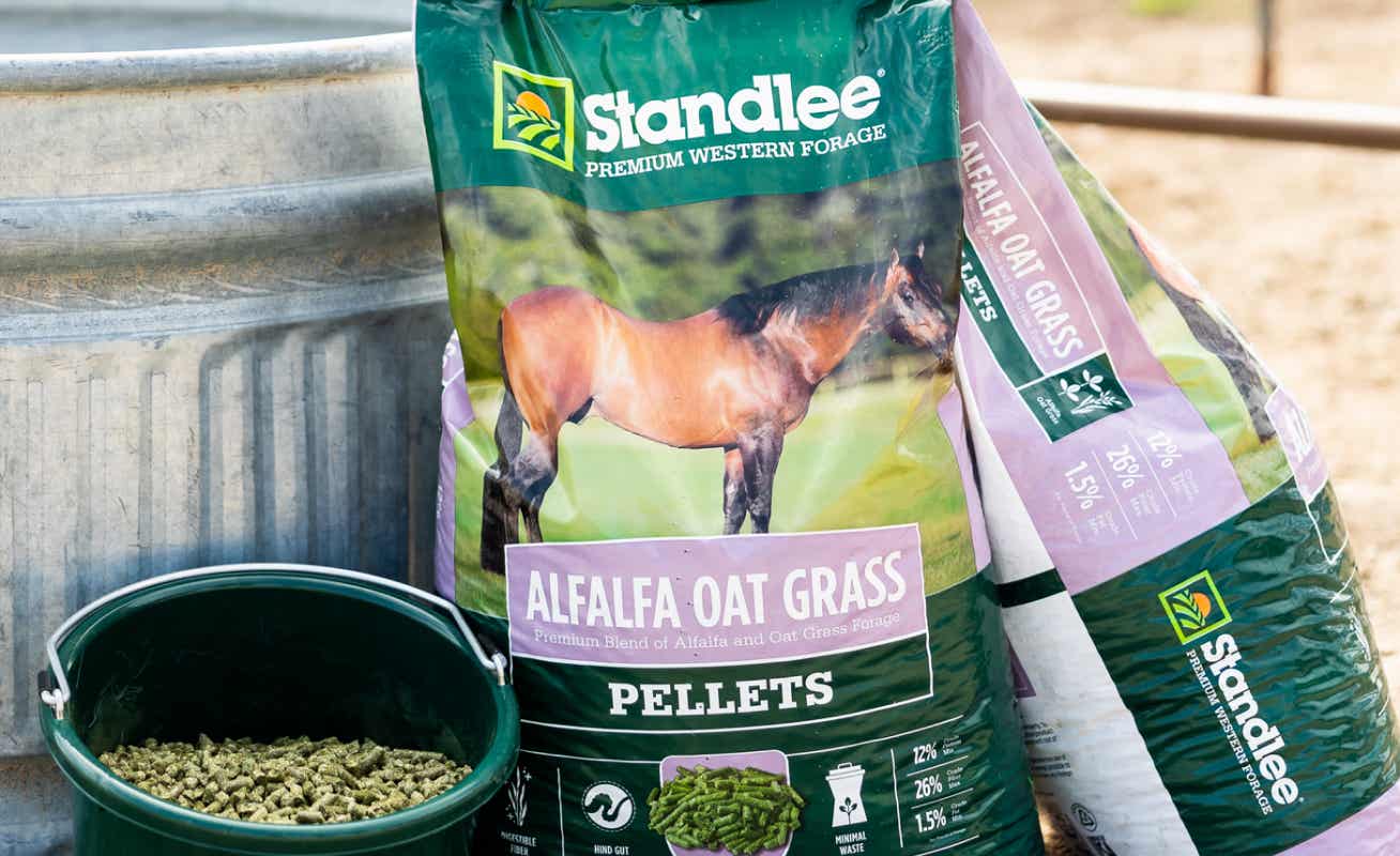 Premium Alfalfa Oat Grass Pellets | Standlee